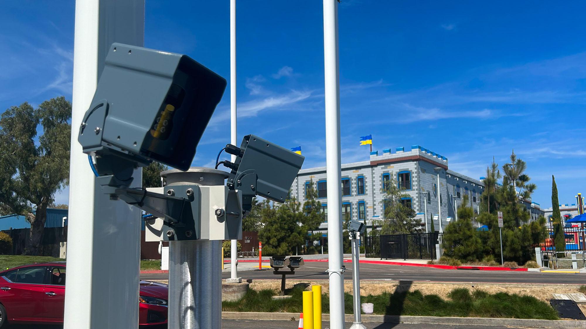 LPR Cameras for Parking | Survision